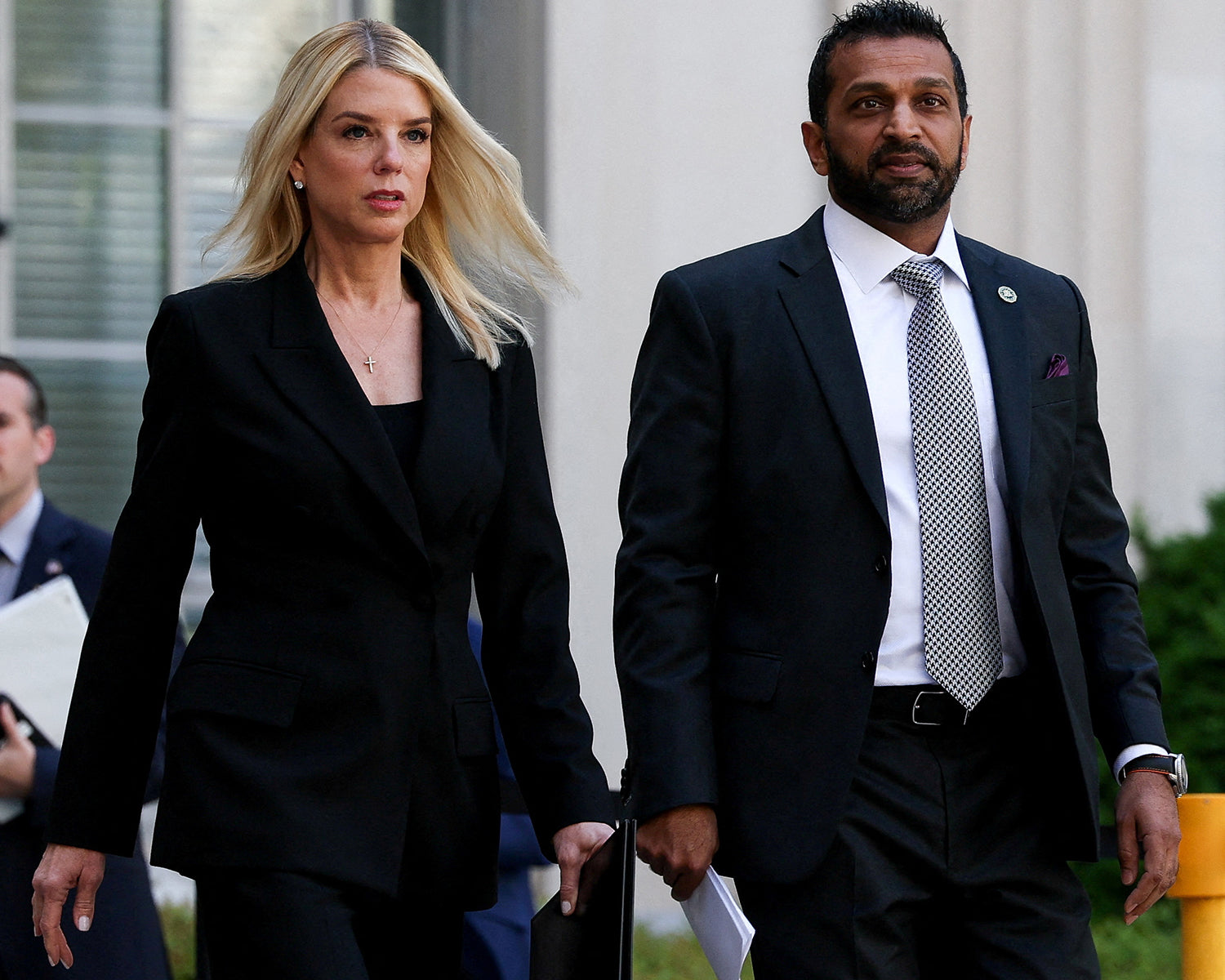 News: US using polygraphs to curb press leaks, test loyalty to POTUS ...