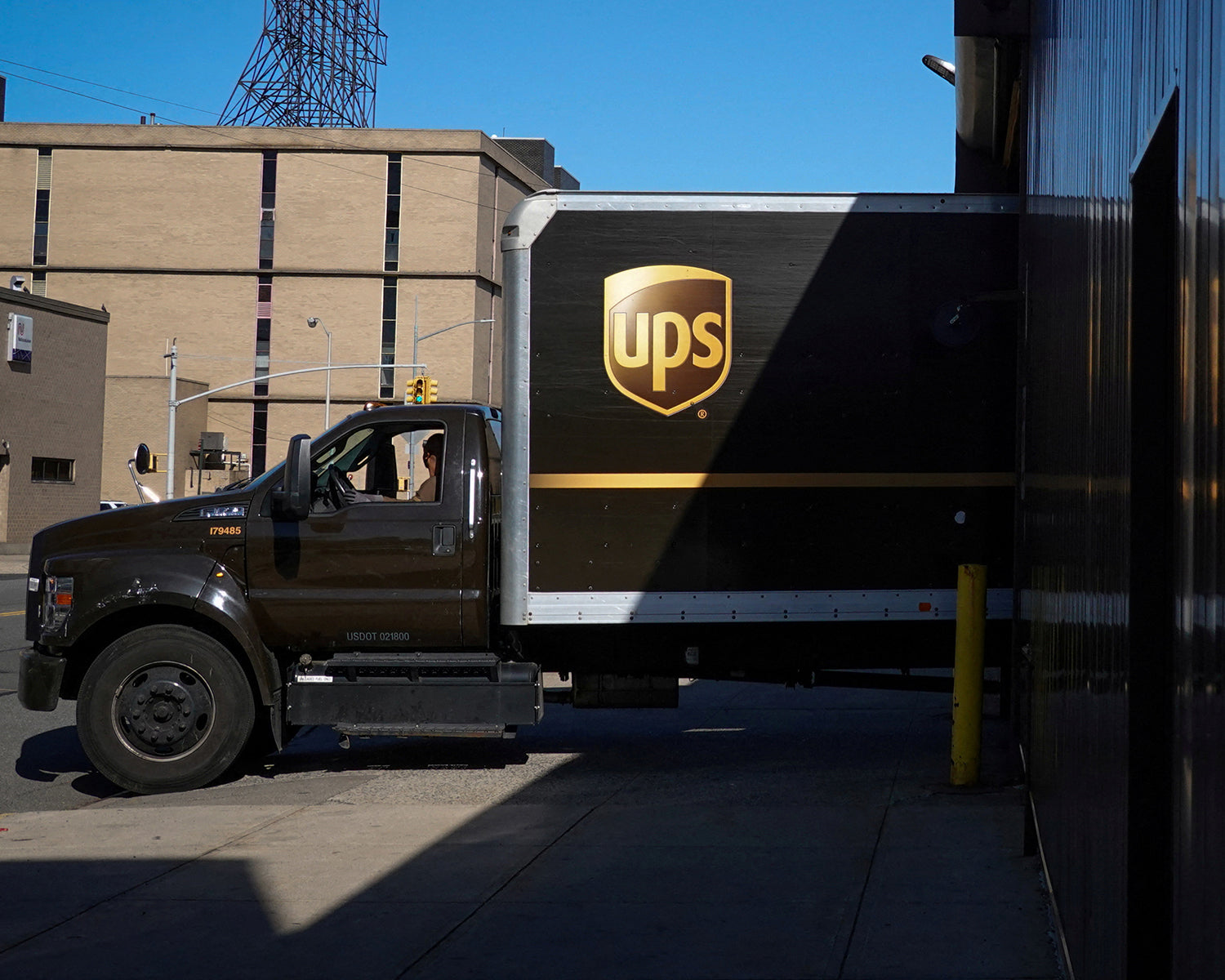 News: UPS to cut 20,000 jobs on reduced Amazon deliveries amid US tariffs
